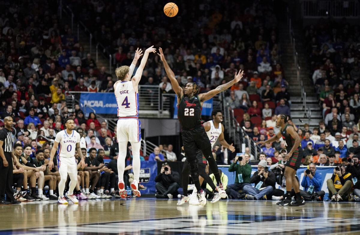 Photo Gallery: Kansas blows out Howard, 96-68 - KU Sports
